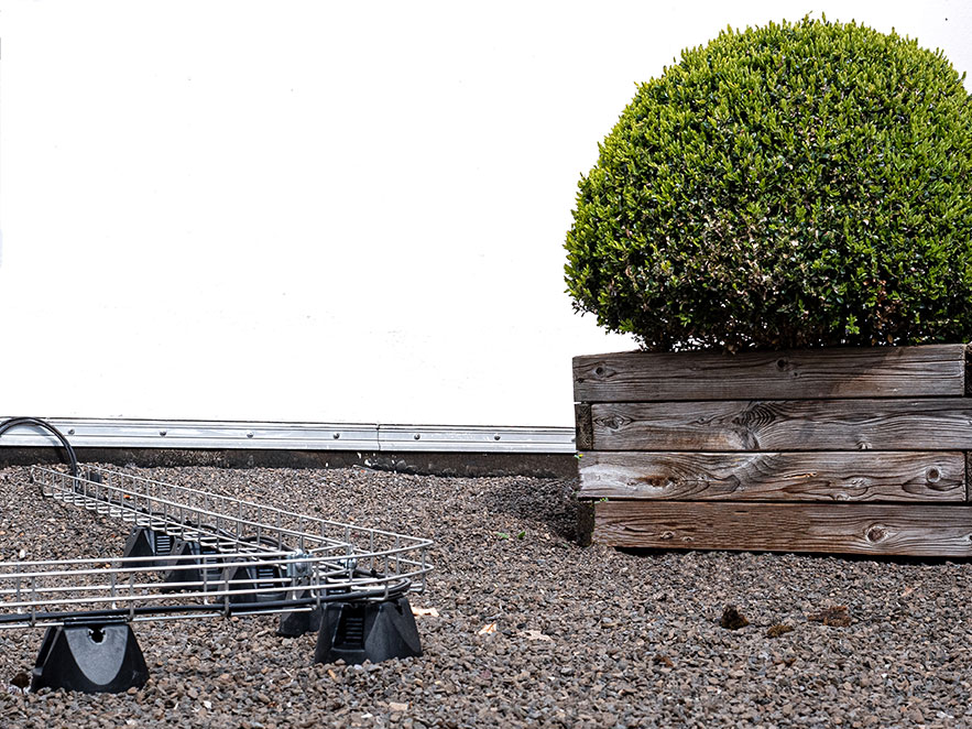 Plug-in mesh cable tray adapter for 165 MBG roof cable holders | OBO